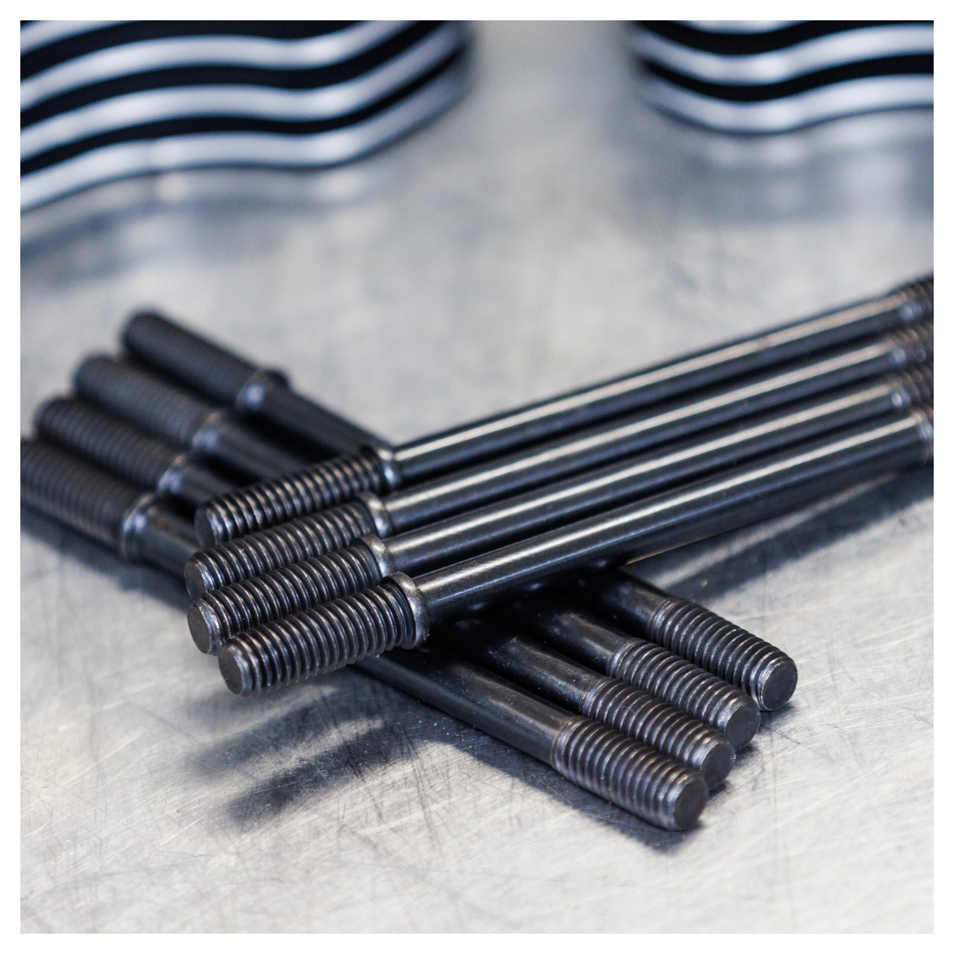 S&S Cycle Cylinder Stud Kit For Harley Milwaukee-Eight 2017-2026 ...