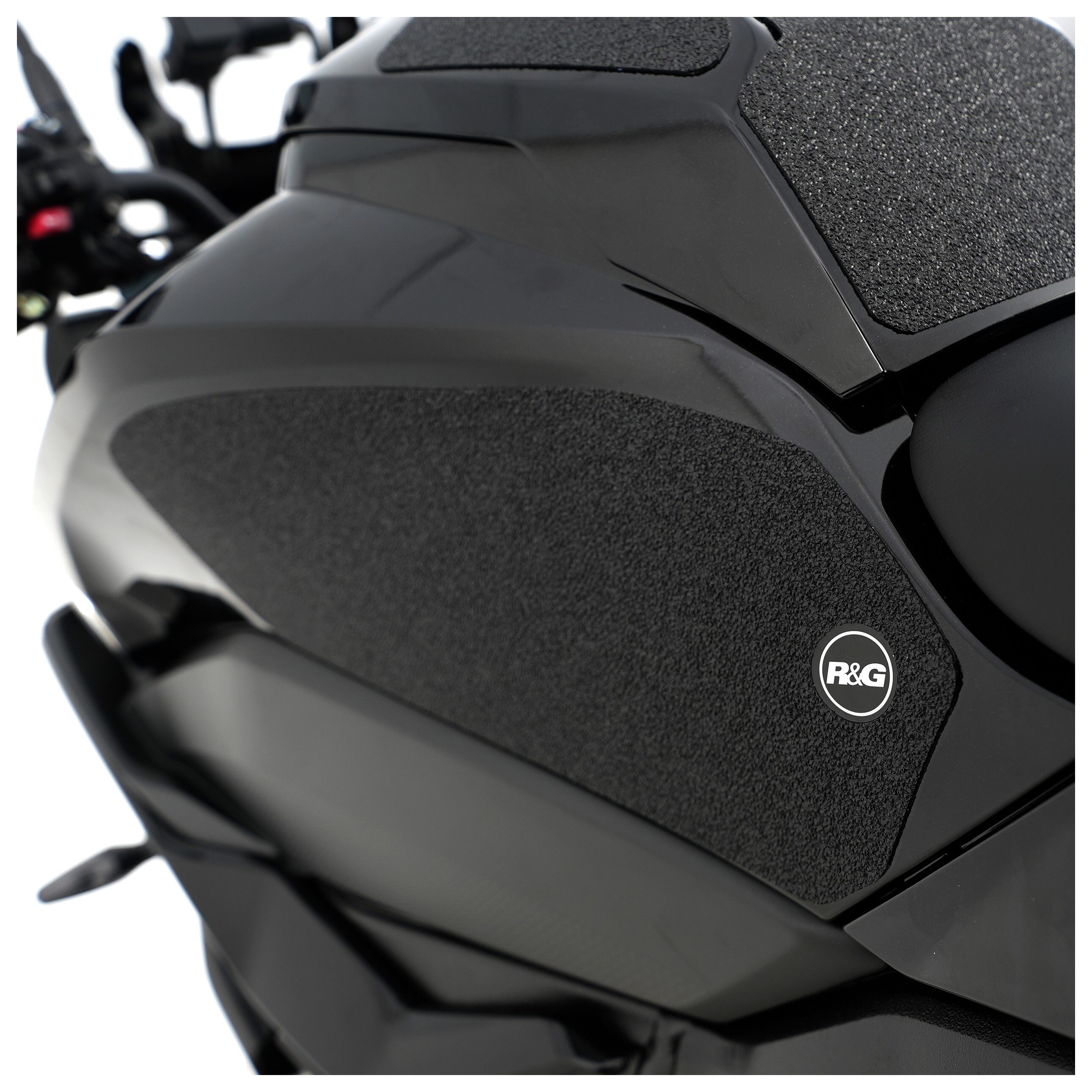 R&G Racing Tank Traction Grips BMW S1000XR / M1000XR 2024 | JPCycles.com